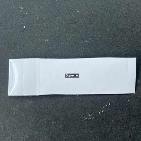 Supreme | Accessories | Supreme Fw2 Nas Belly Dmx Box Logo Sticker ...